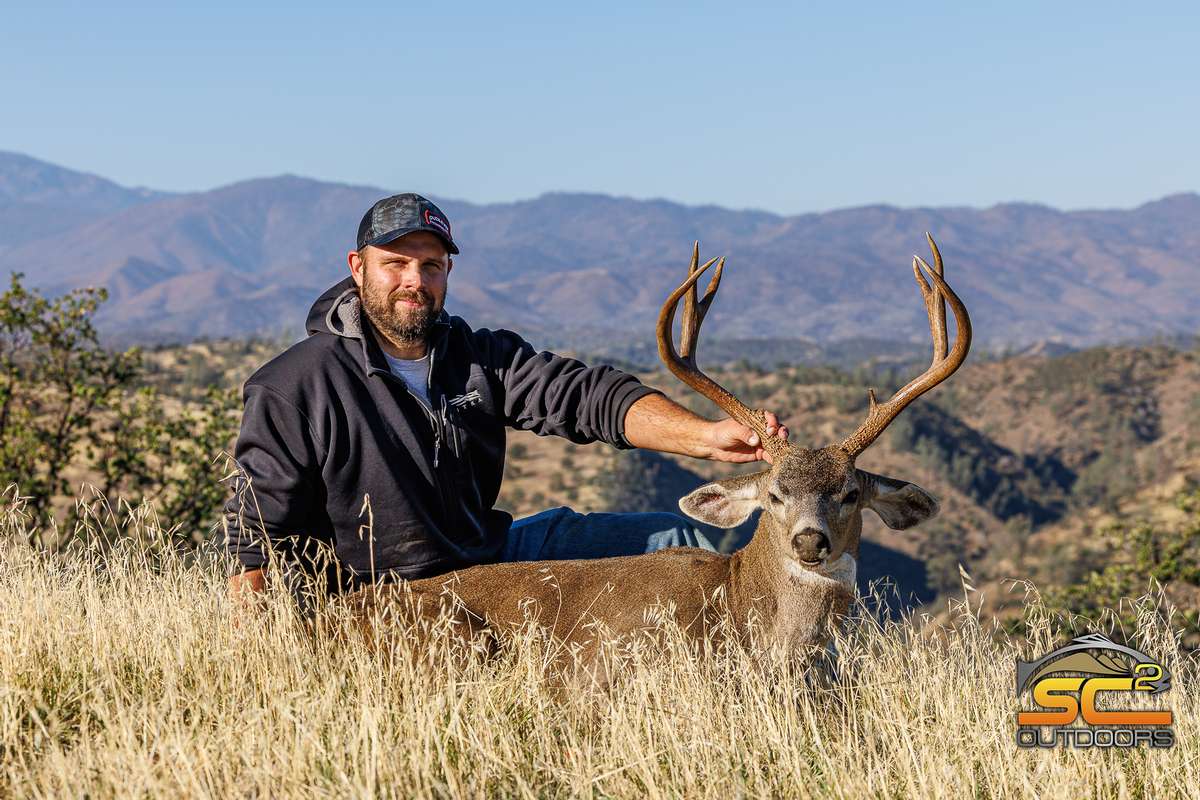 California Blacktail Deer Hunting Guides and Outfitters
